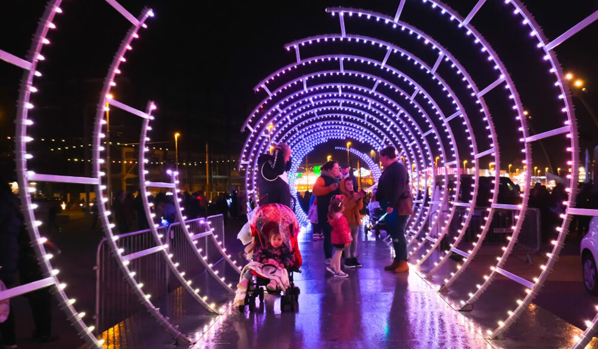 Spiro Light Spectacle • North Country Leisure